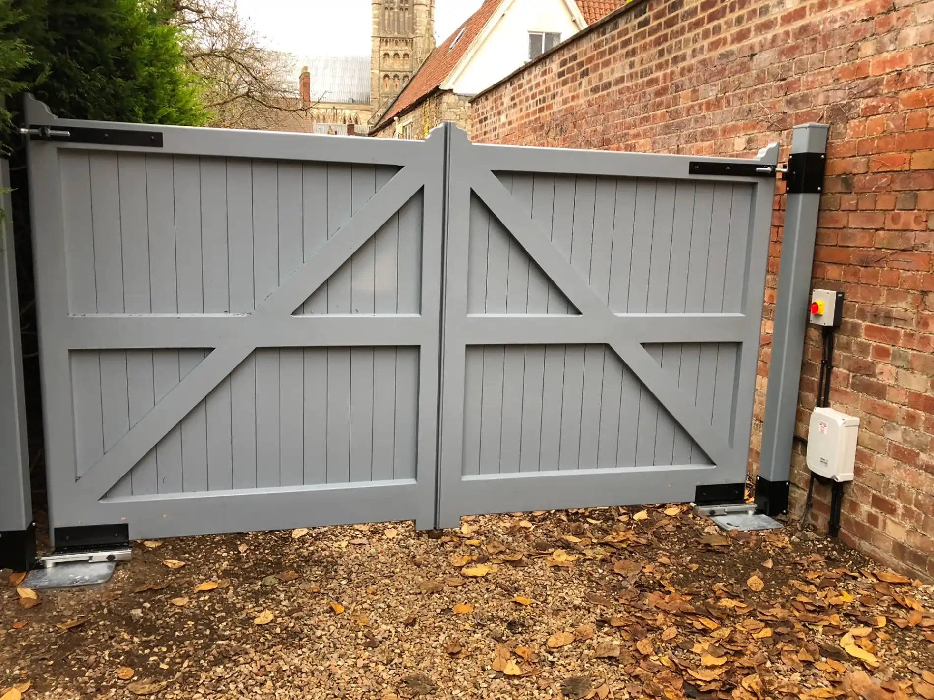 Electric Gates in Scunthorpe, GSM Intercoms in Scunthorpe